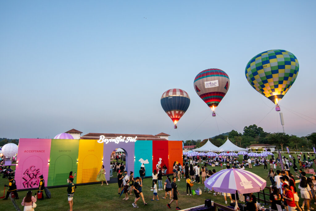 Beyoutiful Fest美丽节首日吸引近10000人出席 Dior大颖压轴演唱8首歌曲 | Newsbee
